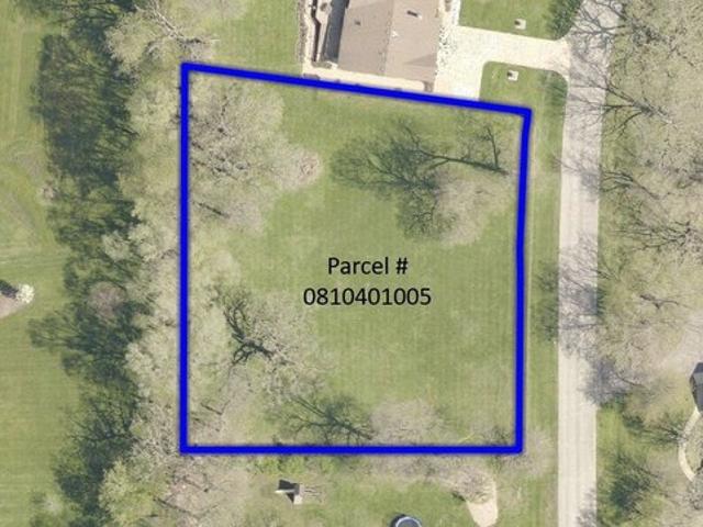 6N368 Oakwood Dr, Campton Hills, IL 60175