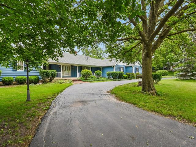 6S155 W Ridge Drive