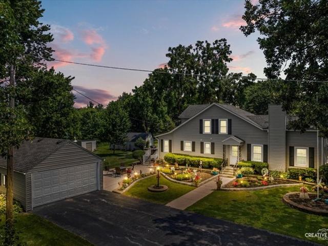 6S365 Hankes Rd, Aurora, IL 60506