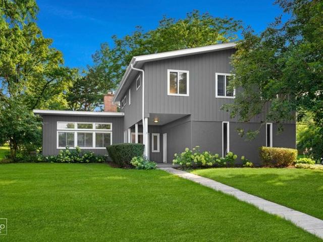 6S575 Bridlespur Dr, Naperville, IL 60540