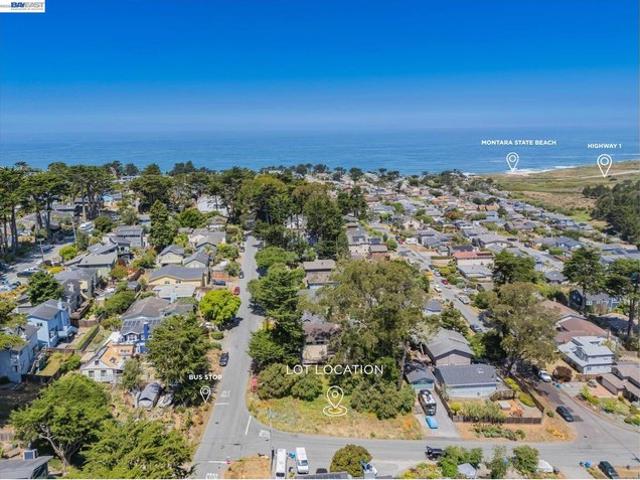 6th St, Montara, CA 94037