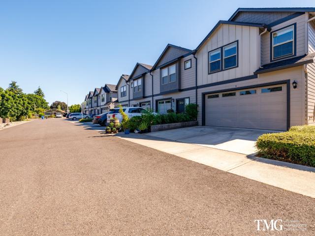 6th Street Townhomes
