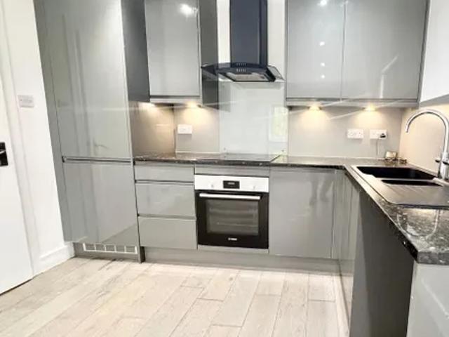73, 75 Lawrie Park Road, London, SE26 6ET, United Kingdom | 2 bed apartment for rent #167547417 | Rentberry