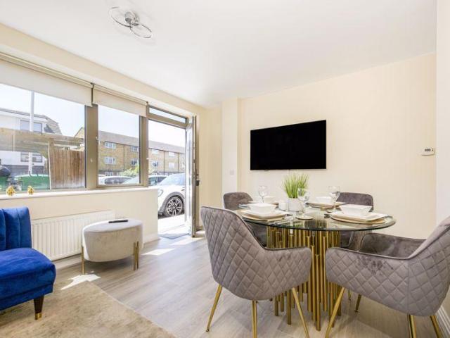 73 89 Station Rd, West Drayton, UB7 1 bed apartment to rent £1,595 pcm £368 pw