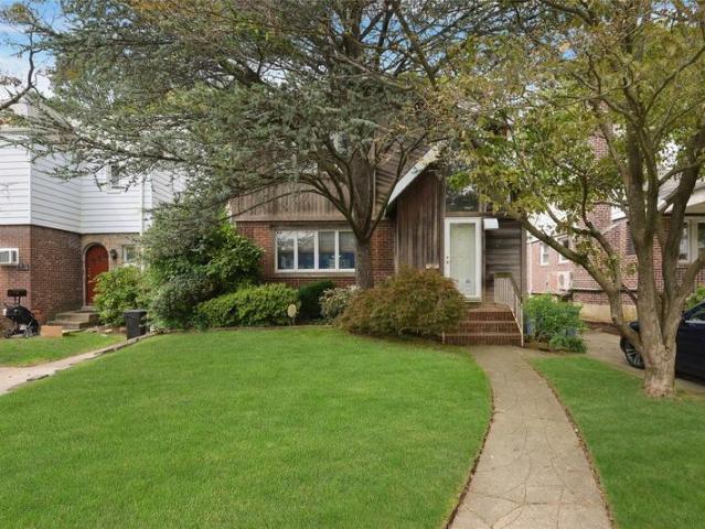 73 18 th Street, Kew Gardens, NY 11367