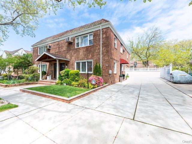 73 37 th Street | Compass