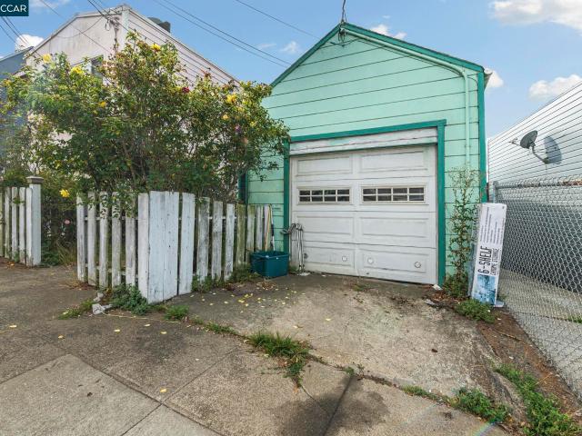 73 Tioga Ave