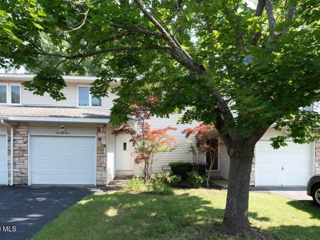 73 Velina Dr, Albany, NY 12203