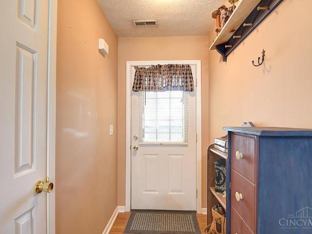 73 Viking Drive