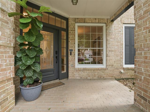 73 W Sandalbranch Circle