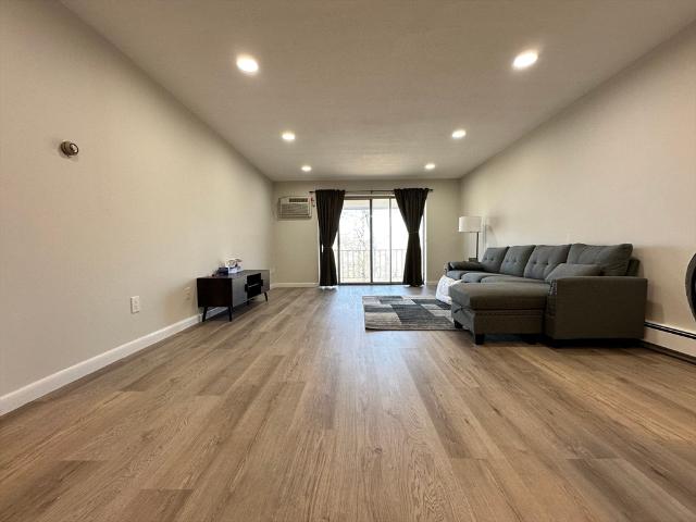 73 Charlesbank Rd, Unit 306, Newton, MA 02458 | MLS #73507 | Compass