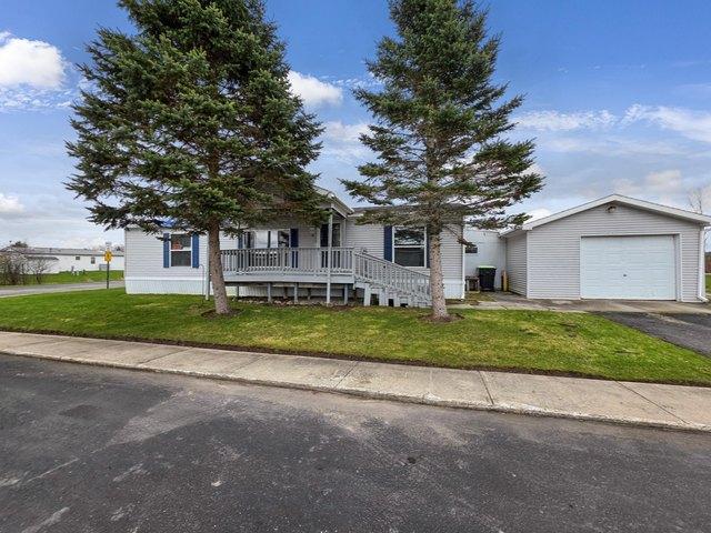 73 Chelsey Ln, Cheboygan, MI 49721