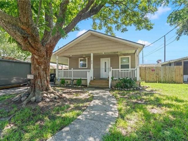 73 E Claiborne Sq, Chalmette, LA 70043