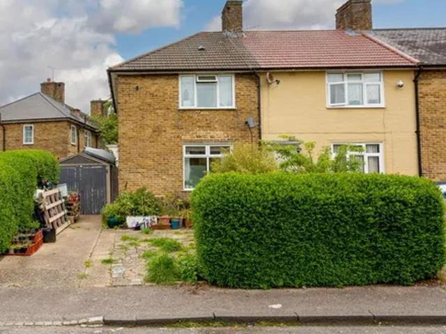 73 Glastonbury Road, London, SM4 6NX, United Kingdom | 2 bed house for rent #140655753 | Rentberry