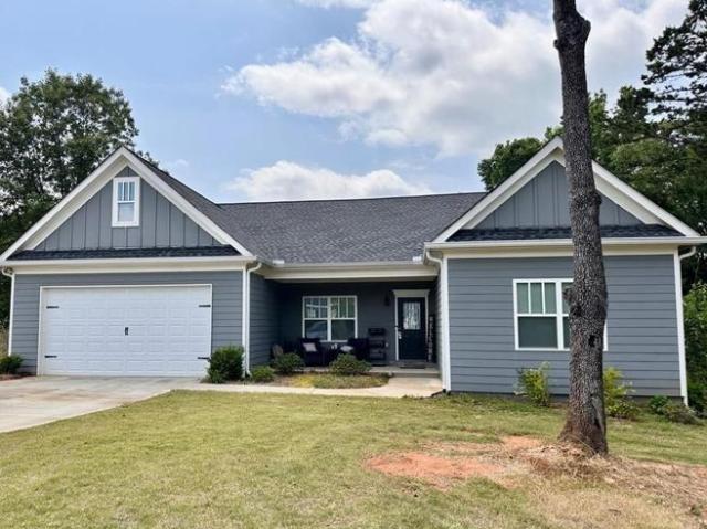 73 Glenview Ln, Commerce, GA 30529