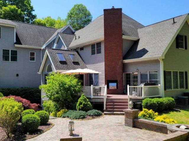 73 Harden Dr, Beekman, NY 12540