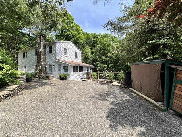 73 Hemlock Rd, South Salem, NY 10590