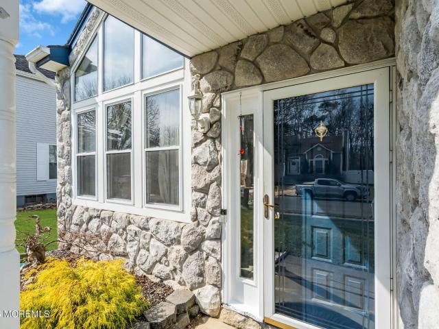 73 Heritage Drive