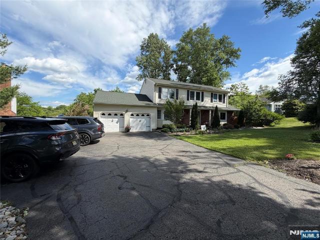 73 Hillside Avenue