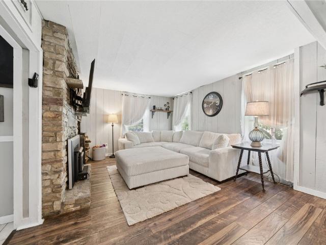 73 Kavel Hill Rd