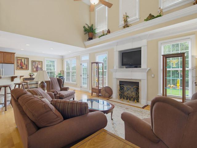 73 Knobhill Lane