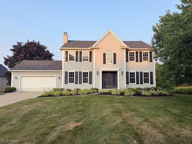 73 Lakecrest Blvd, Hinckley, OH 44233
