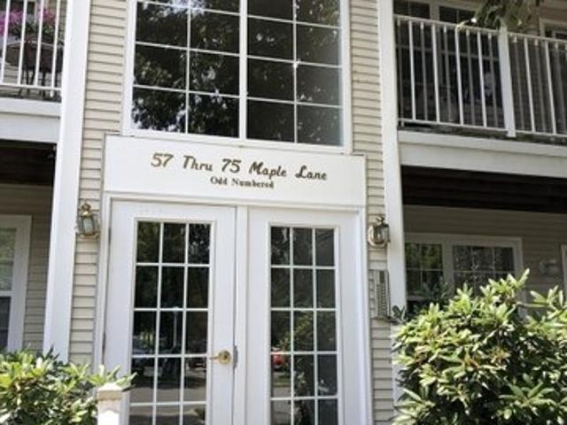73 Maple Ln, Mount Arlington, NJ 07856