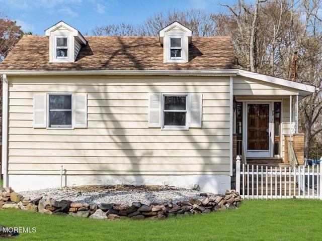 73 Maxim Rd, Howell, NJ 07731