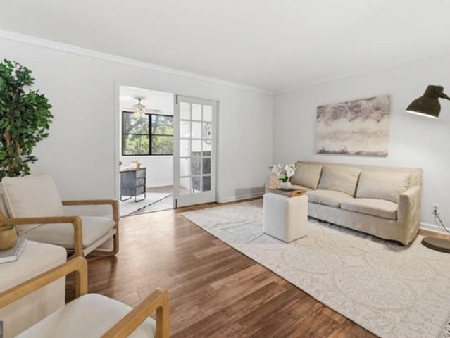 73 Montre Sq NW, Atlanta, GA 30327