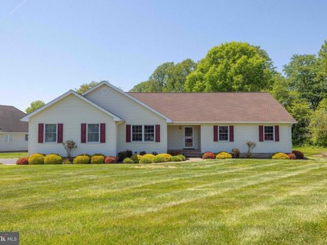 73 N Running Brook Ct, Dover, DE 19904
