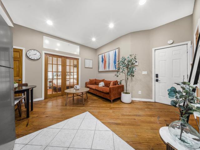 73 Palisade Ave # 1
