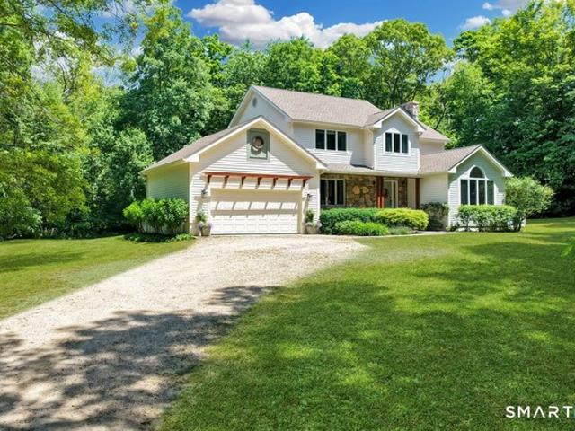 73 Pine Woods Rd, North Stonington, CT 06359