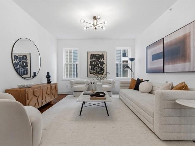 73 Romsey St Apt 2, Boston, MA 02125
