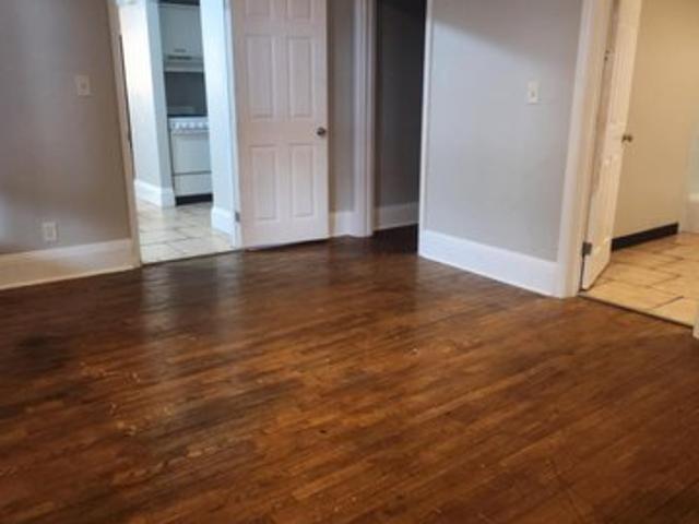 73 S Main St, London, OH 43140