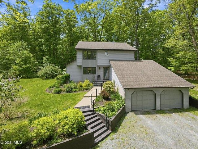 73 Silver Bridge Rd, Nassau, NY 12123