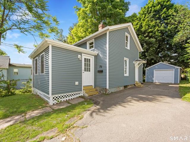 73 Springdale Ave, Meriden, CT 06451