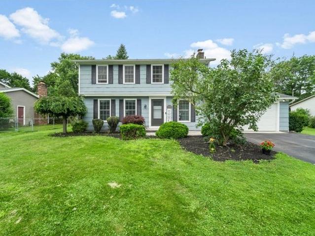 73 Stallion Cir, Rochester, NY 14626