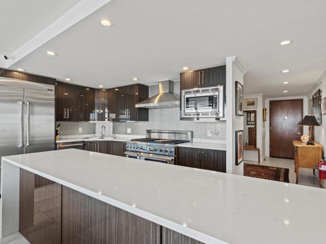 7004 Blvd East # 44B