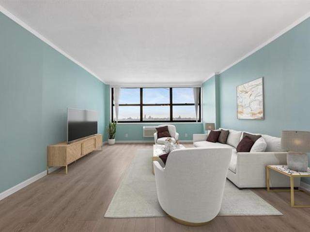7004 Blvd East # 28C
