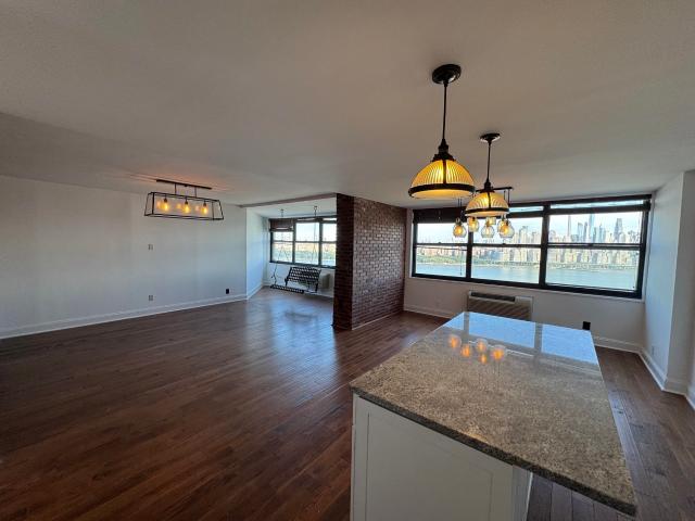 7004 Blvd East # 30E