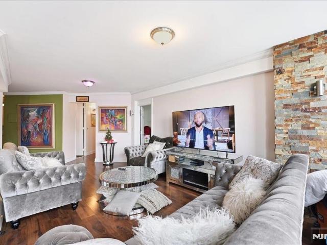 7004 Boulevard E, Unit 8C, Guttenberg, NJ 07093 | MLS #26005 | Compass
