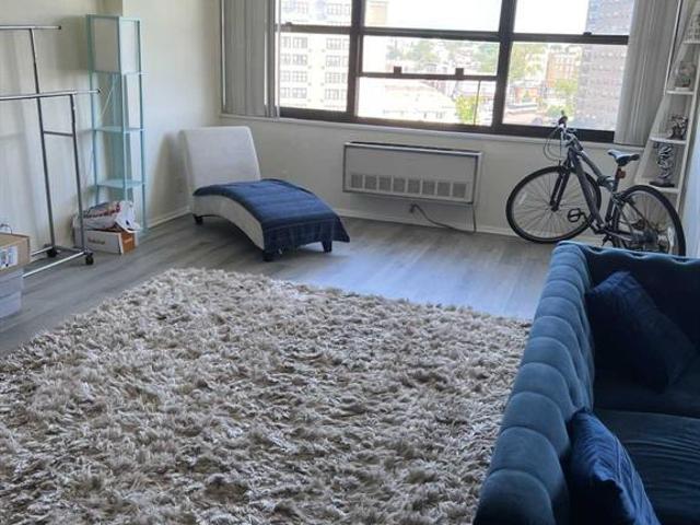 7004 Boulevard East # 27B