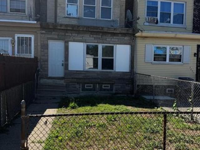 7004 Grays Ave, Philadelphia, PA 19142