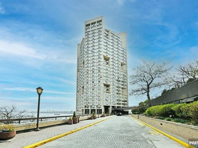 7004 Kennedy Blvd E Apt 1B, Guttenberg, NJ 07093