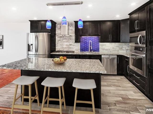 7004 Kennedy Blvd E Apt 38A, Guttenberg, NJ 07093