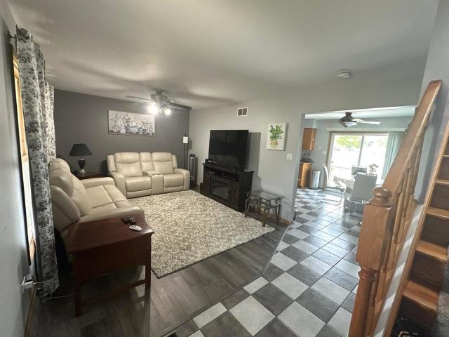 7005 manchester drive
