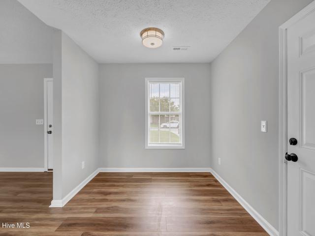 7005 Alamosa Drive