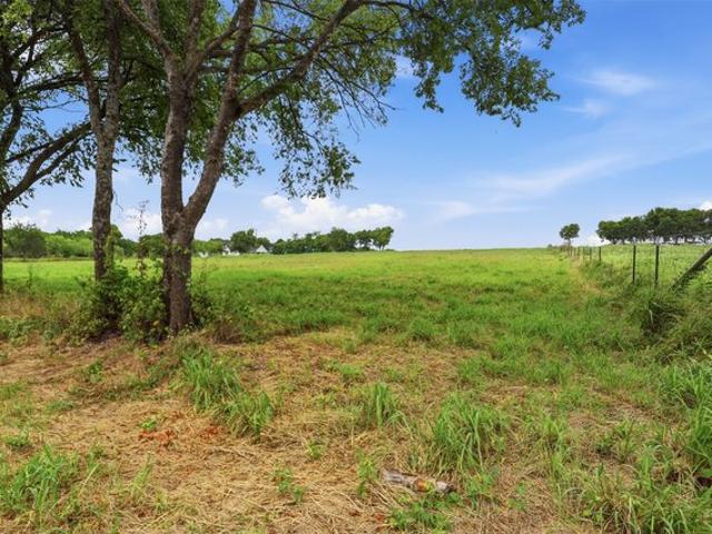 7005, Grandview, TX 76050