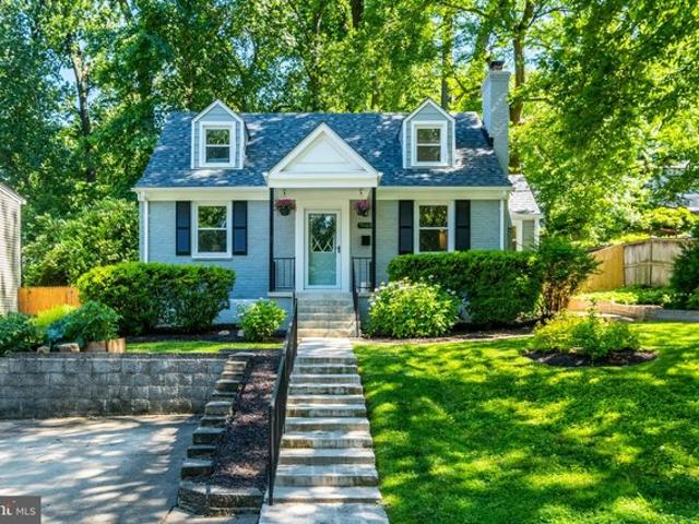 7005 Jefferson Ave, Falls Church, VA 22042
