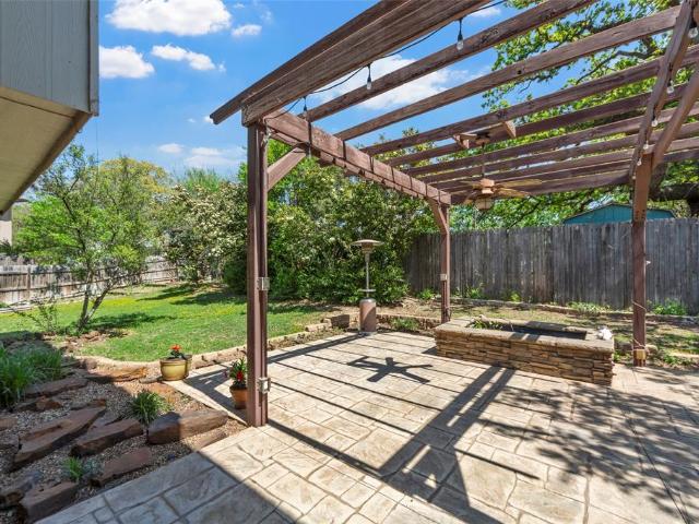 7005 Livingston Drive
